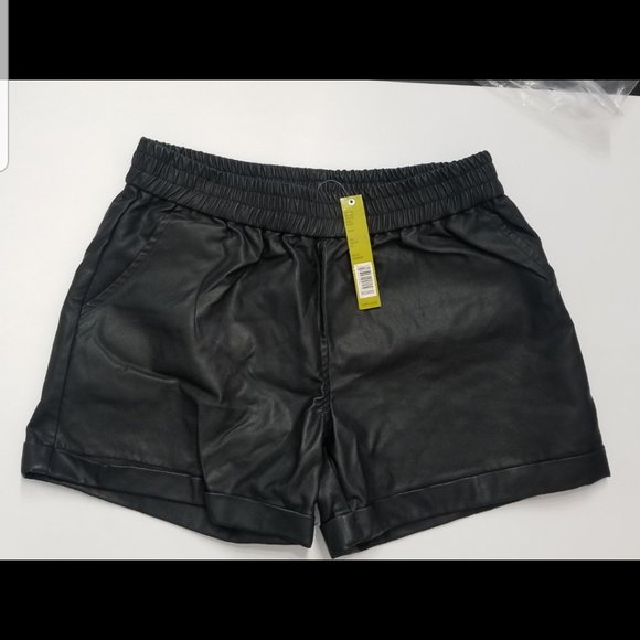 Gianni Bini | Shorts | Gianni Bini Black Shorts | Poshmark